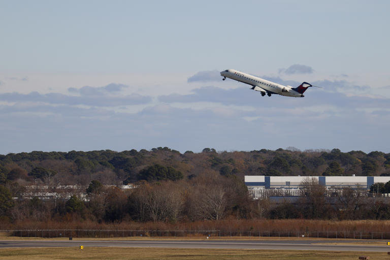 Body recovered from water near Norfolk International Airport