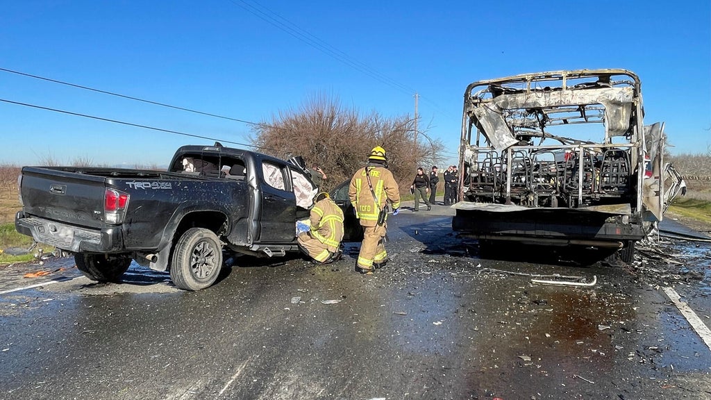 Northern California crash leaves 6 dead after pickup truck hits bus head-on
