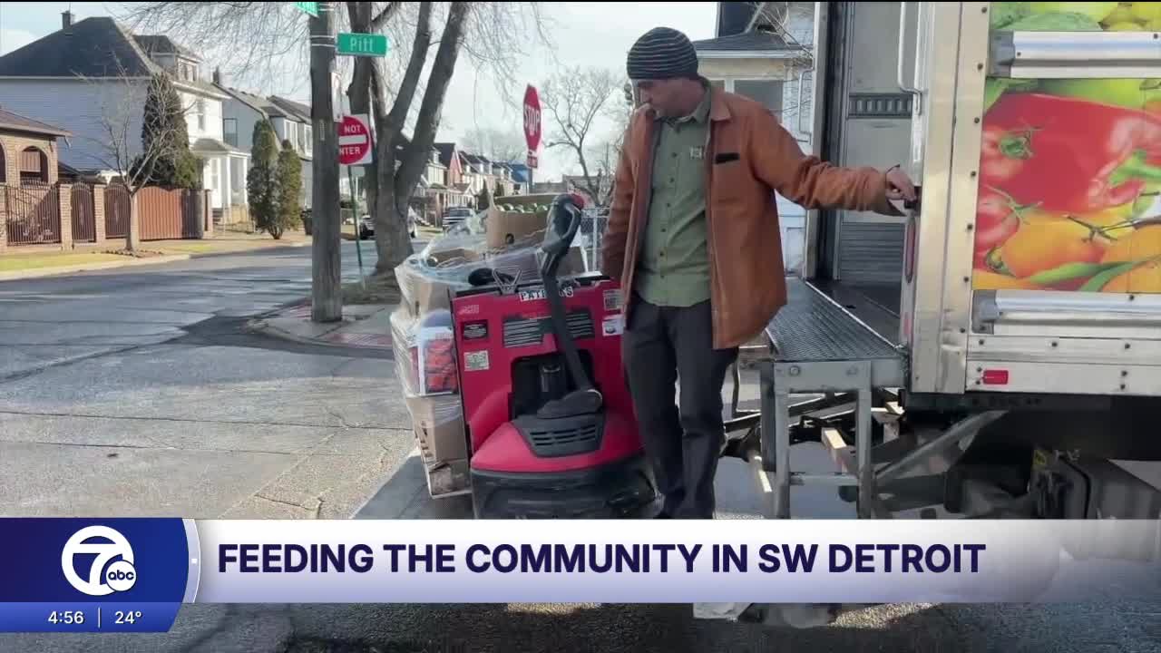 SW Detroit group feeds neighbors as demand surges amid rising grocery costs