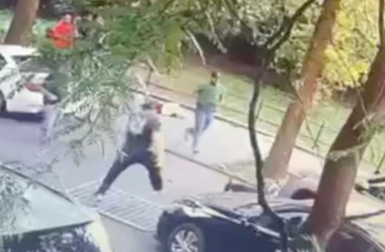 Trial begins for NYPD sergeant accused of fatally hurling water cooler ...