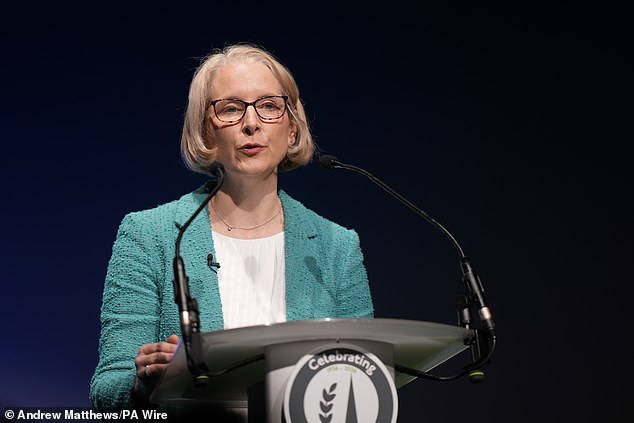 Top Trump official calls on UK government not to enforce blanket ban on ...