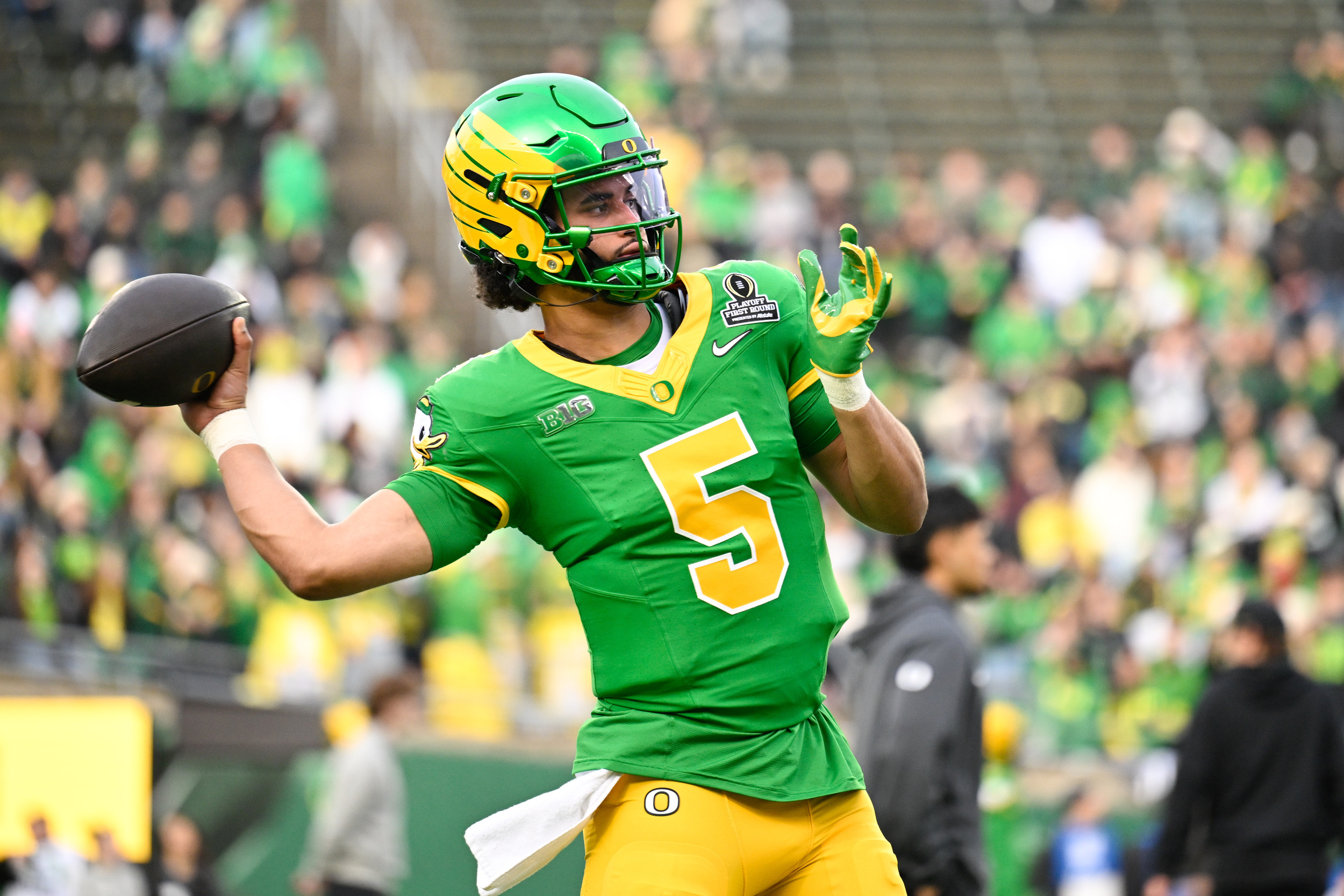 Dante Moore decision weakens 2026 NFL draft QB class