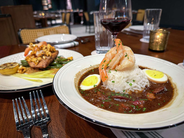 San Antonio's Gunter Hotel rolls out chef-made dog menu at Jots