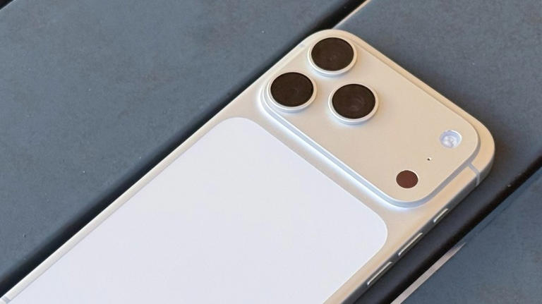 China and Japan might save Apple's rising prices from the AI boom