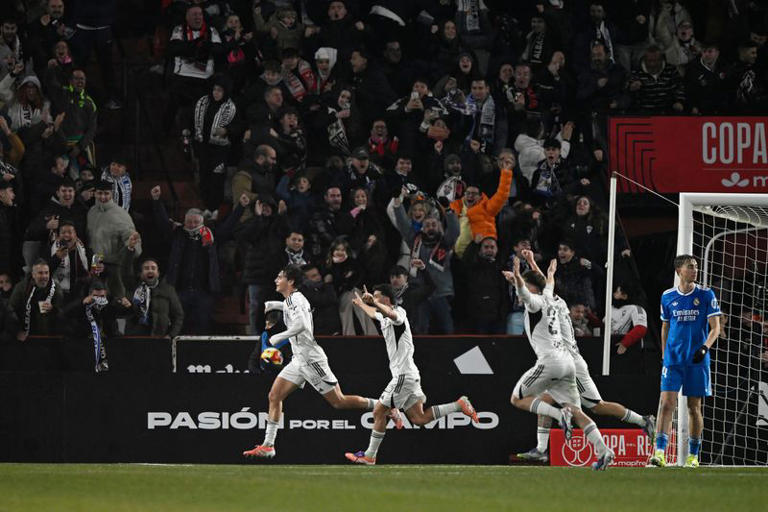 Soccer-Albacete stun Real Madrid in thrilling 3-2 Copa del Rey upset