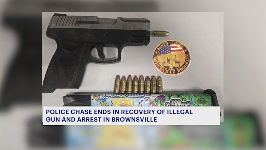 NYPD body cam video shows officers chasing, arresting 19-year-old man ...