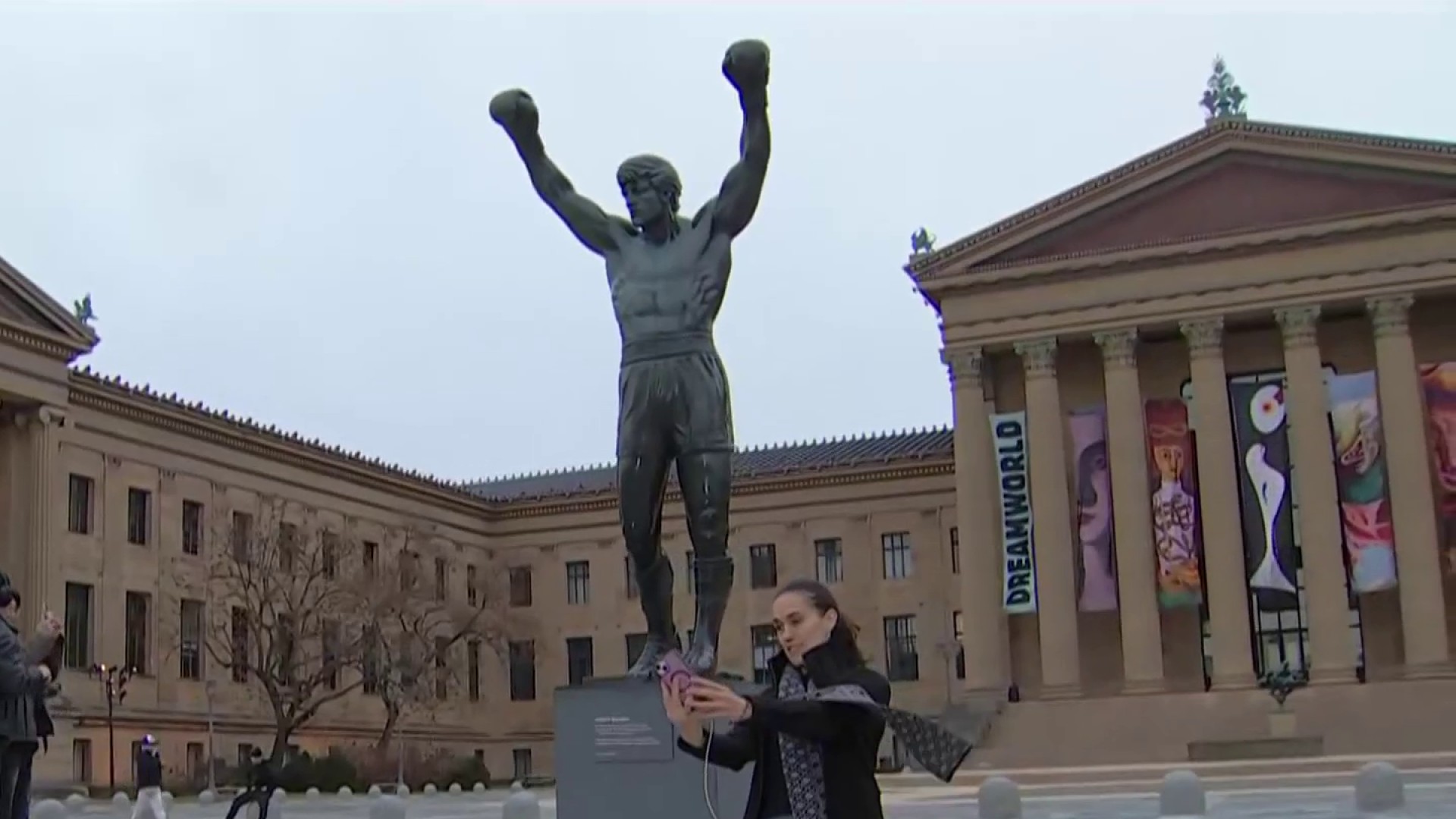 ‘Yo Adrian!': Statue from ‘Rocky III' to be moved to top of art museum ...