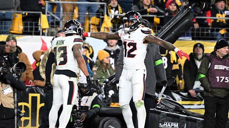 Texans list seven starters on injury report before Patriots game