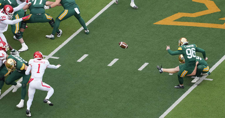 Ohio State lands commitment from former Baylor kicker Connor Hawkins