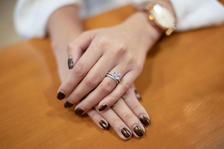 8 key tips to know before you go engagement ring shopping—and 3 common ...