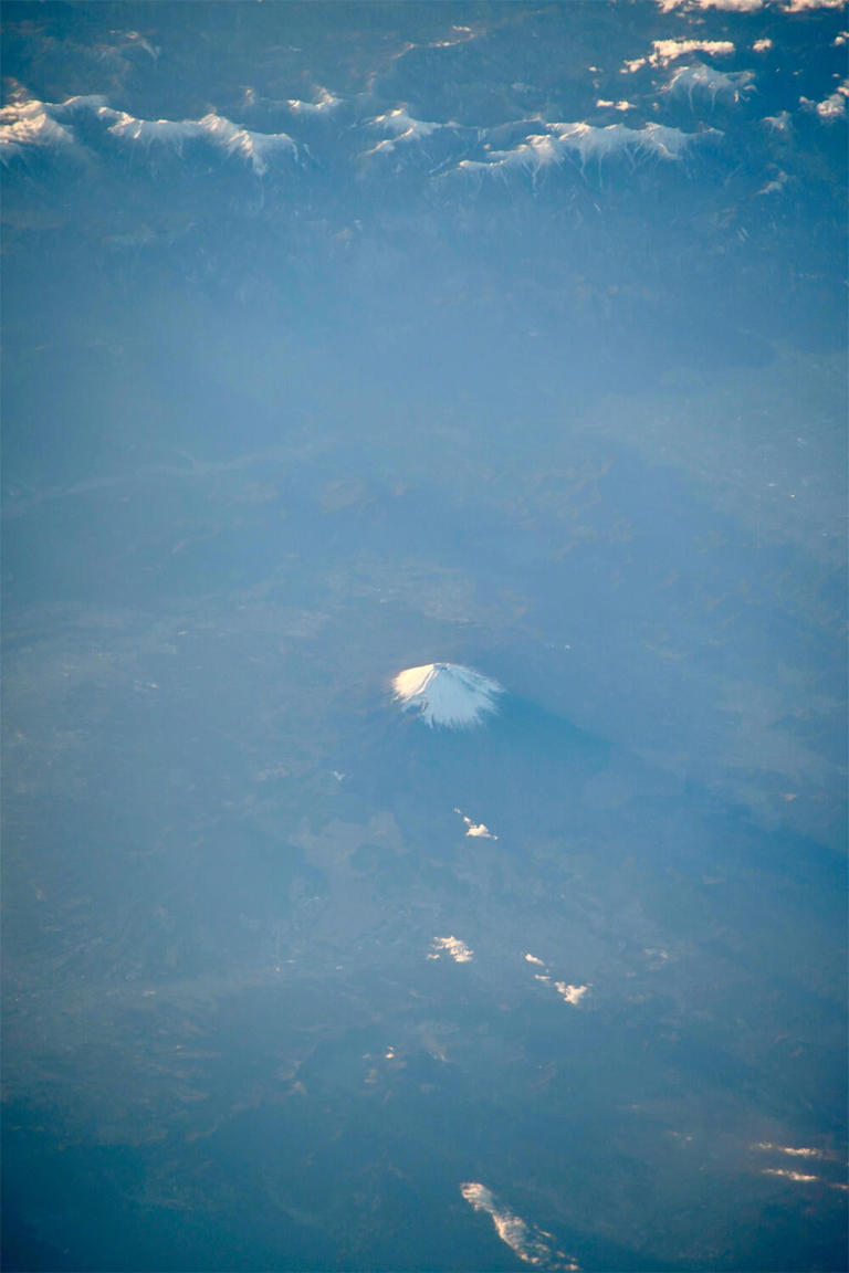 4 space station crewmates back on Earth after medical issue cut mission ...