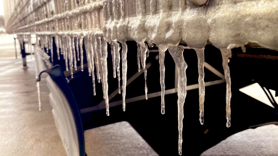 Snow showers and icy areas tonight and Thursday (1/14/26)