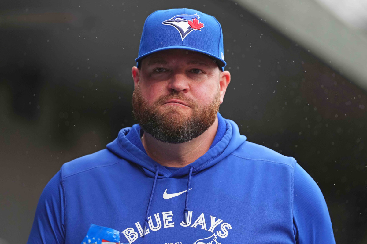Angels sign Nick Sandlin, former Blue Jays reliever, to minor league deal