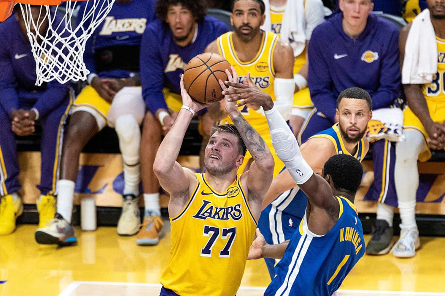 How to stream the 2025-2026 NBA season