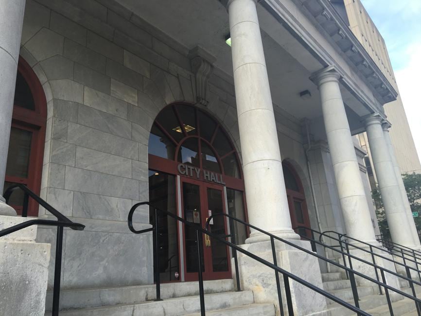 City commission hears 2 options for opening public hospital in Dayton