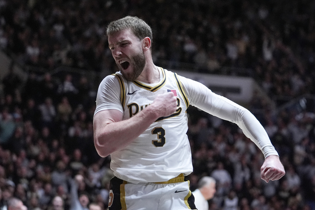 Braden Smith leads 2nd-half charge in No. 5 Purdue's 79-72 comeback ...
