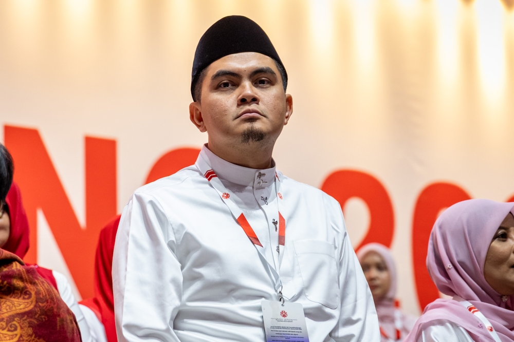 Umno Youth chief demands Malaysiakini apology at party assembly over ...