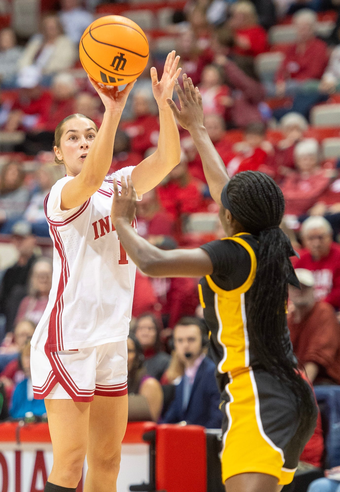 Little help for Shay Ciezki as Indiana women's basketball loses vs ...