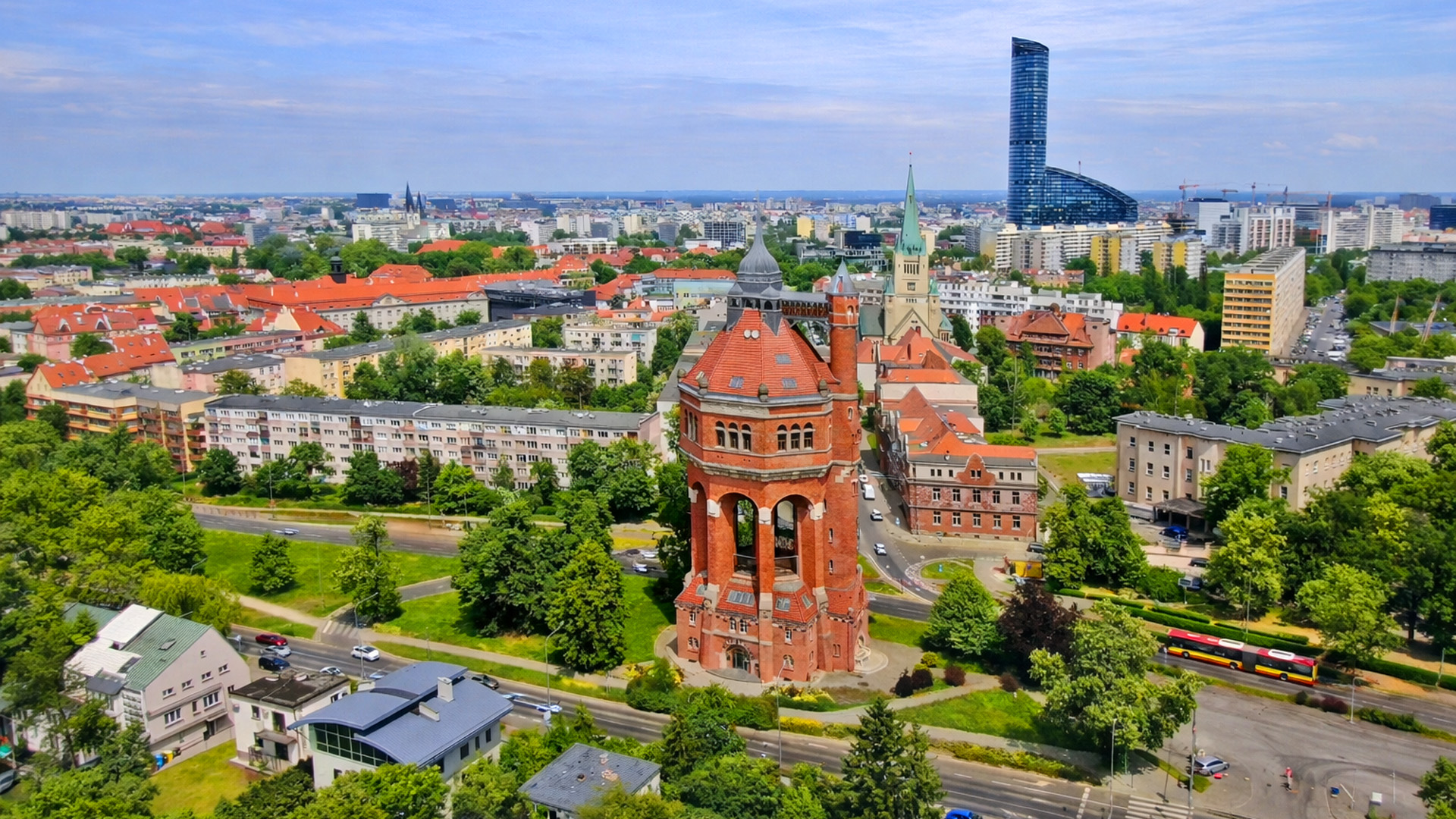 Old and modern architecture in one city view