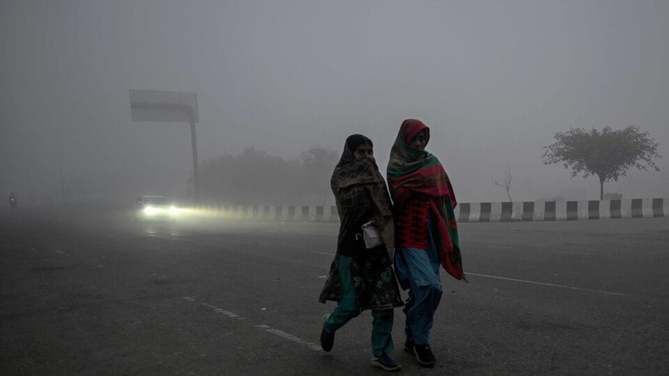 Delhi-NCR shivers as temperature plunges to 3.6°C in Lodhi Road ...