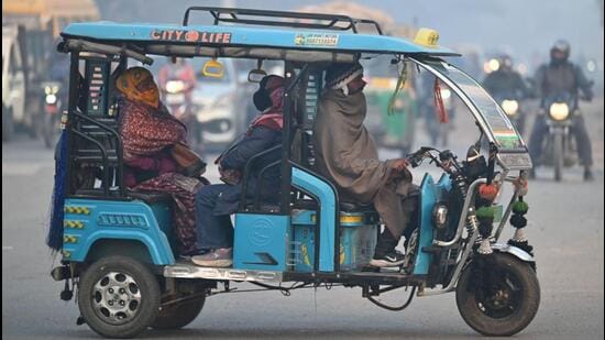 Hisar shivers at 0.5°C as cold persists in Haryana, Punjab