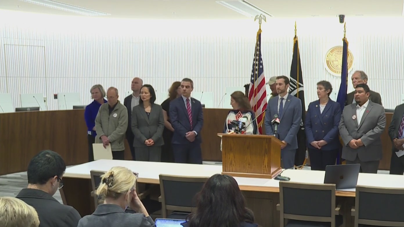 Oregon lawmakers lay groundwork for pushback against federal tactics