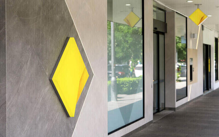 CommBank, Macquarie lift fixed home loan rates