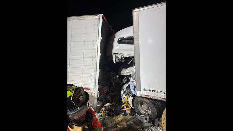 Indiana Toll Road reopens after 30-vehicle pileup in Elkhart County