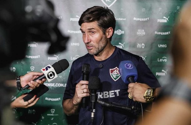 Auxiliar de Zubeldía elogia postura do Fluminense em estreia