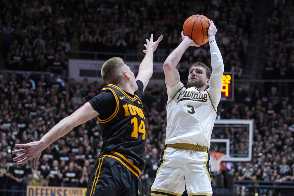 Braden Smith leads 2nd-half charge in No. 5 Purdue's 79-72 comeback ...