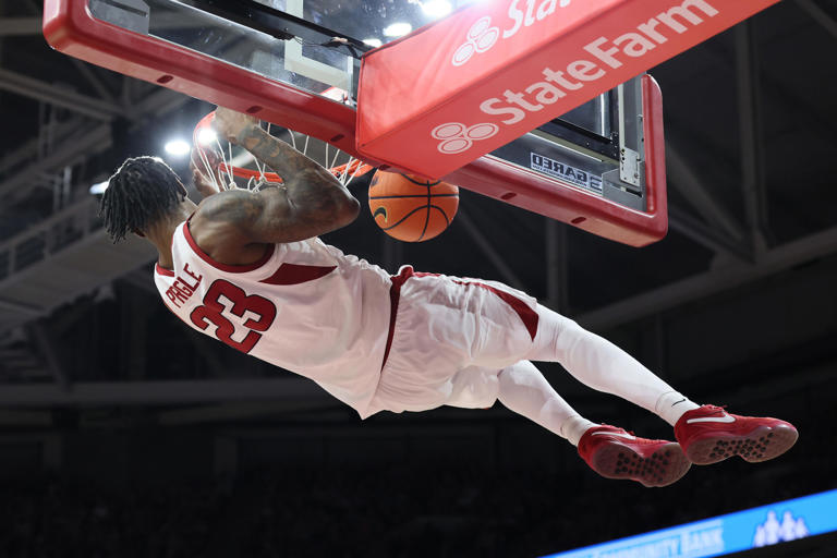 Arkansas basketball throttles South Carolina for bounce-back win