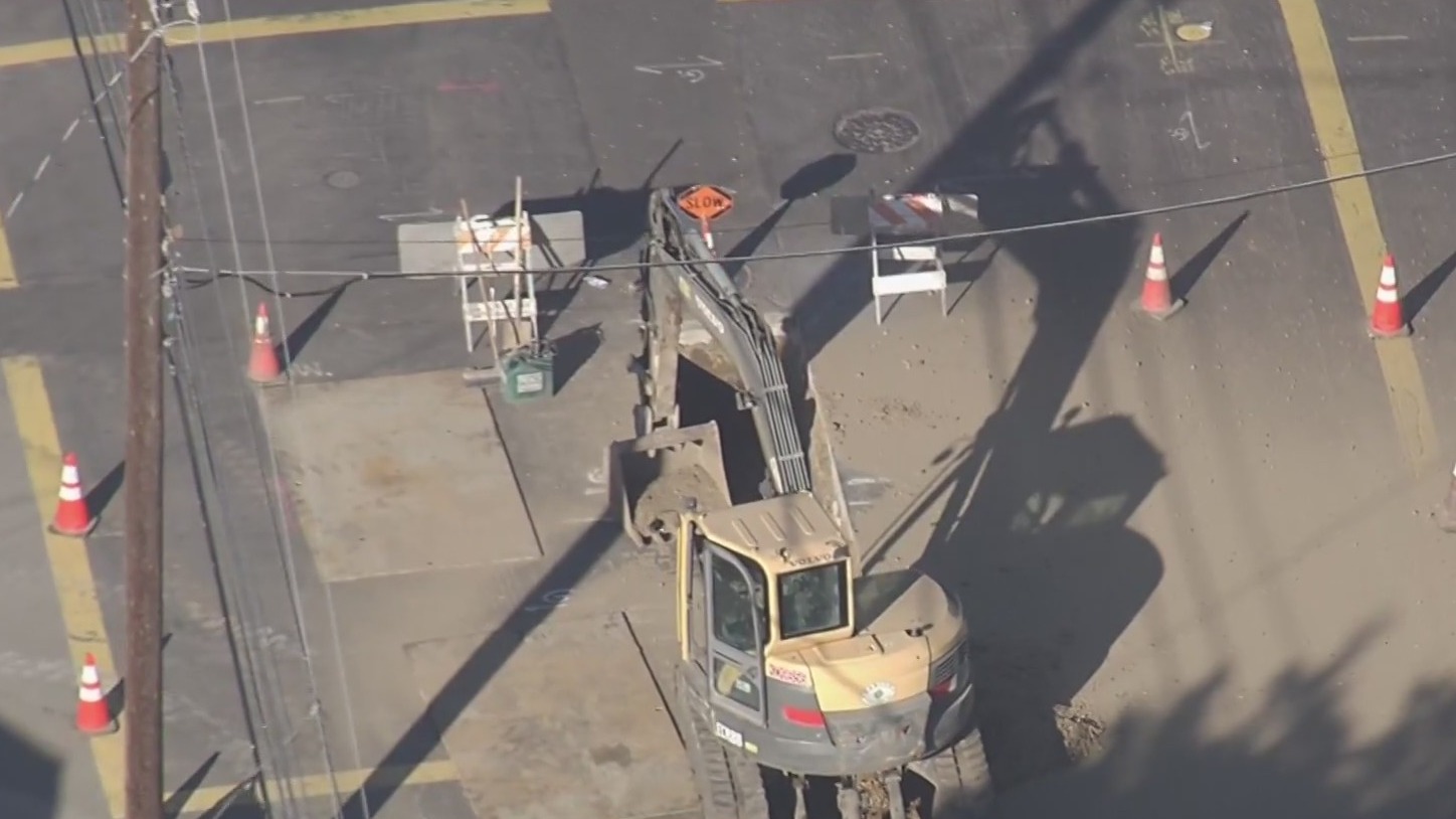 Alameda gas line ruptured, forcing evacuations, shelter-in-place warnings