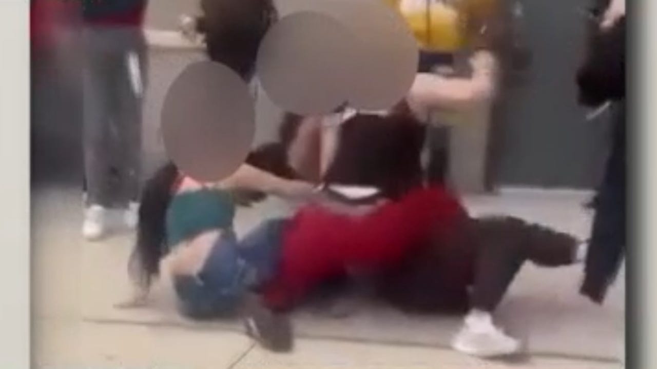 Conroe student hospitalized after being hit with Stanley during school ...