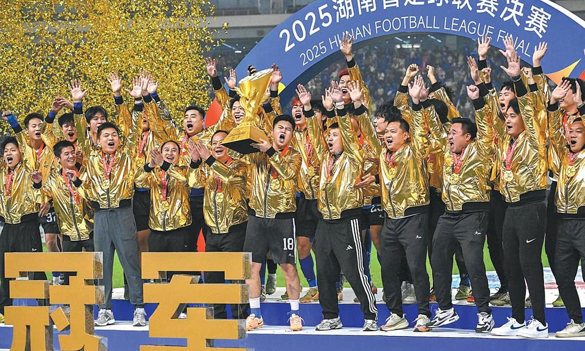 Chinese automobile entrepreneur retracts pledge to give each player a ...