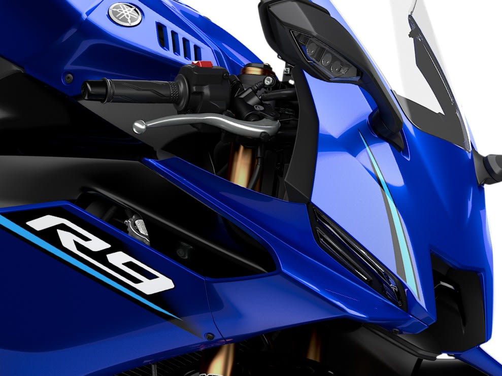ヤマハ「YZF-R9」新色ブルーで存在感アップ! 70周年記念モデルも発売へ