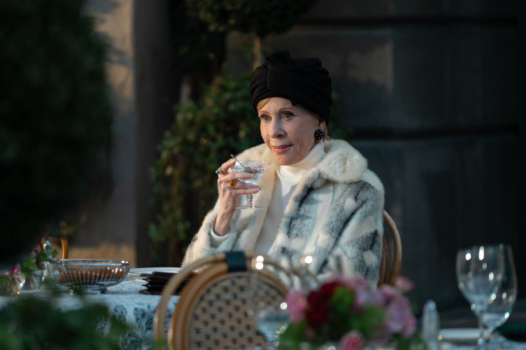 Carol Burnett, Laura Dern on ‘Palm Royale' finale twist and secret ...