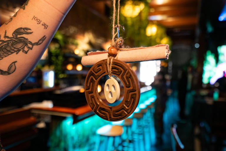 Survivor ultimate fan cafe, Miami