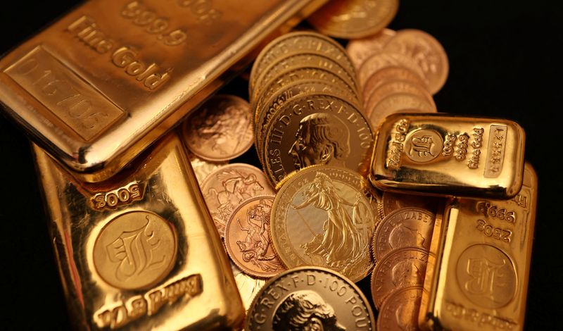Gold steadies as investors keep wary eye on Greenland, Iran