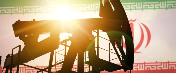 Oil prices plunge 3% as Trump plays down prospect of war with Iran