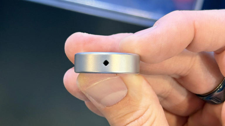 I just went hands-on with the Aivela Ring Pro: a premium health ...