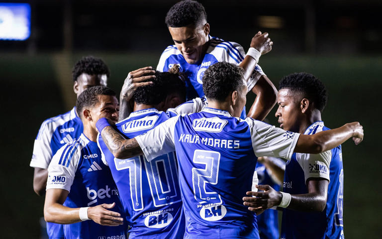 Cruzeiro vence Tombense com brilho de jovens
