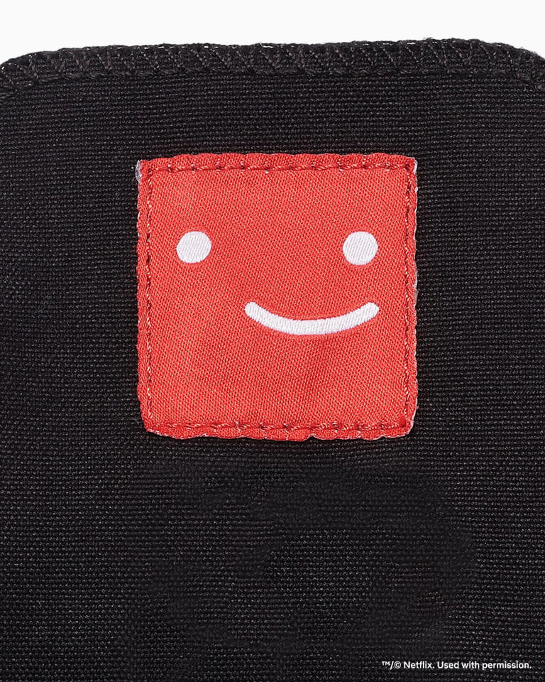 コンバース×Netflix、初コラボスニーカー「ALL STAR AGED HI/NETFLIX」。22000円