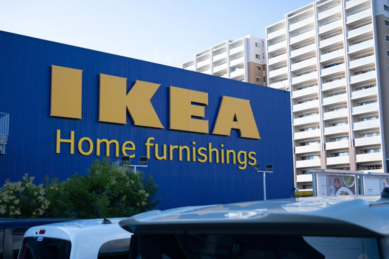 This playful IKEA hook is basically made for cat lovers