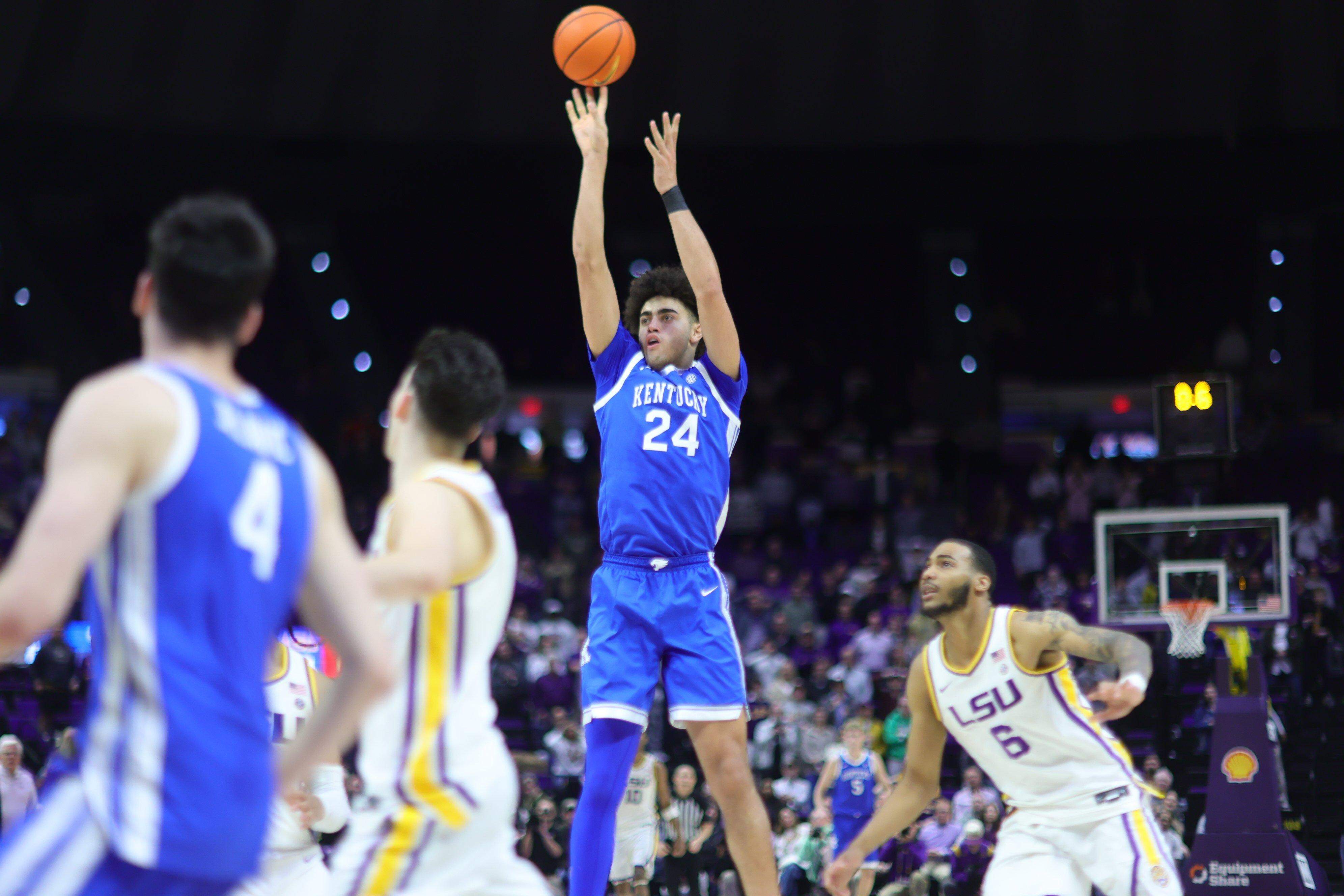 Malachi Moreno hits a buzzer-beater to give UK basketball win at LSU