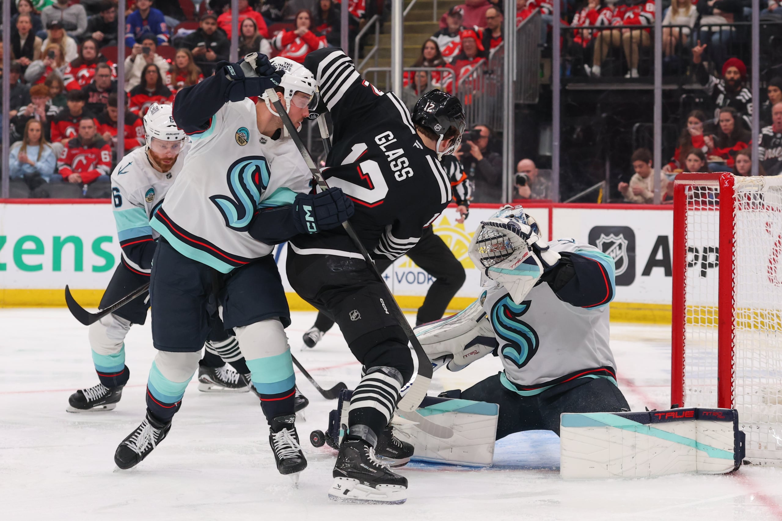 Devils outlast Kraken in overtime, Hischier nets game-winner