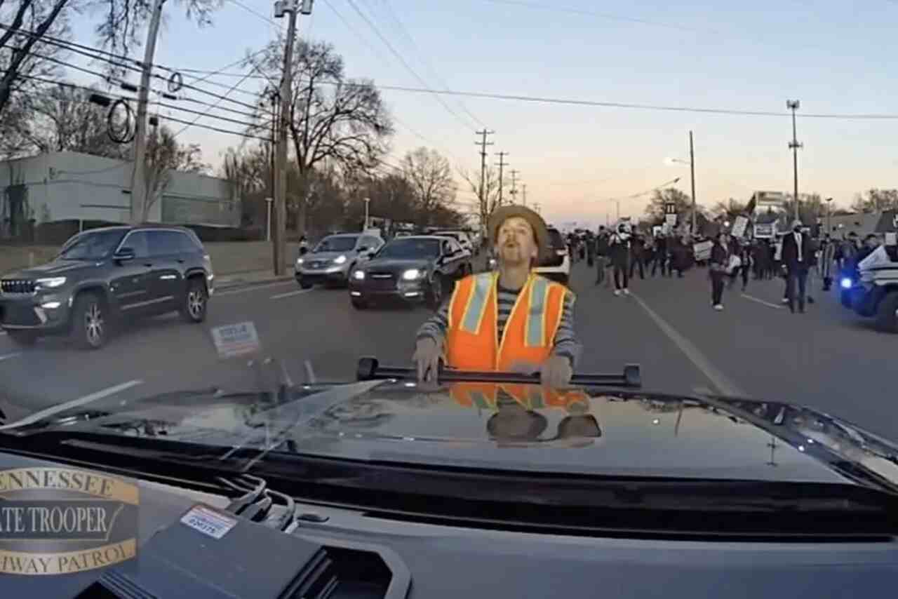 Police car camera confirms officer’s version after hit-and-run ...