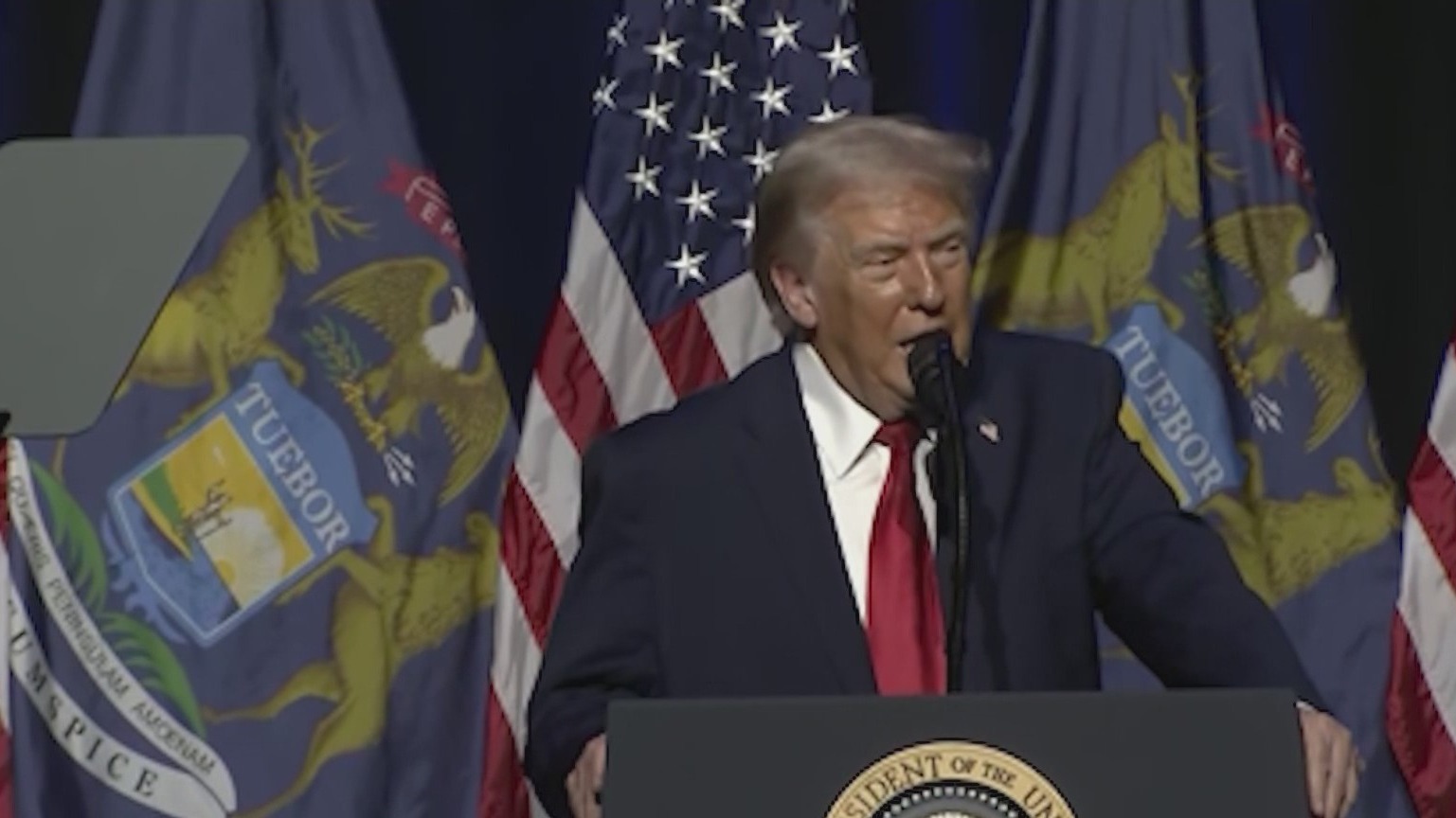 Trump threatens Oregon federal funding