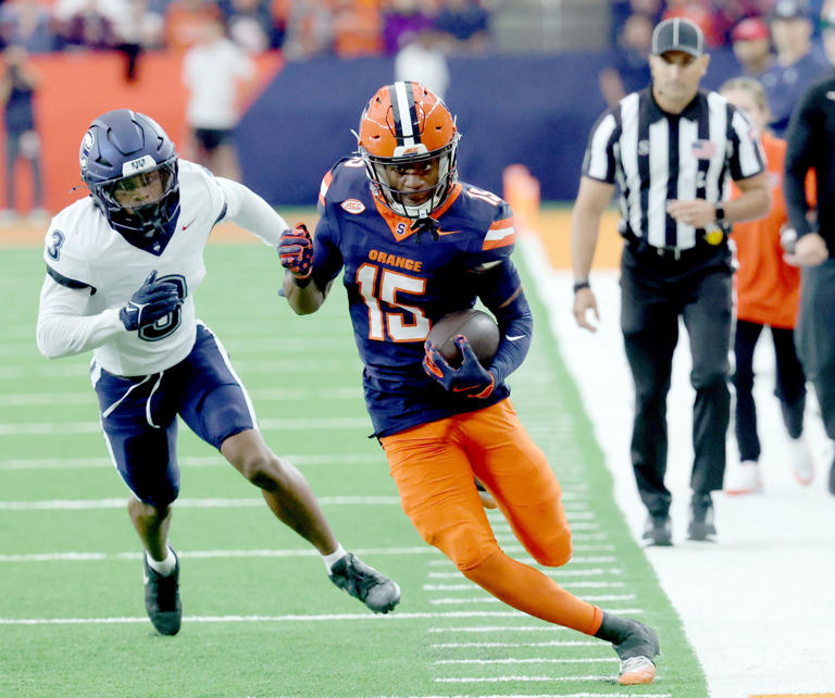Former Syracuse football wide receiver transfers to SEC school
