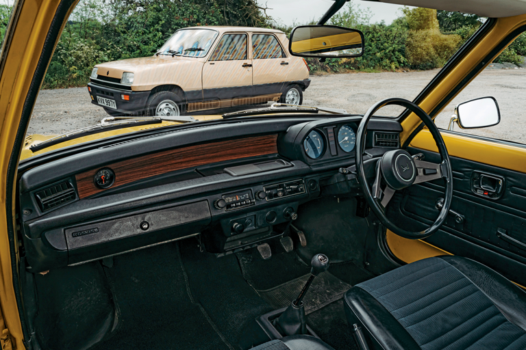 Renault 5 contra Honda Civic: pequeños héroes