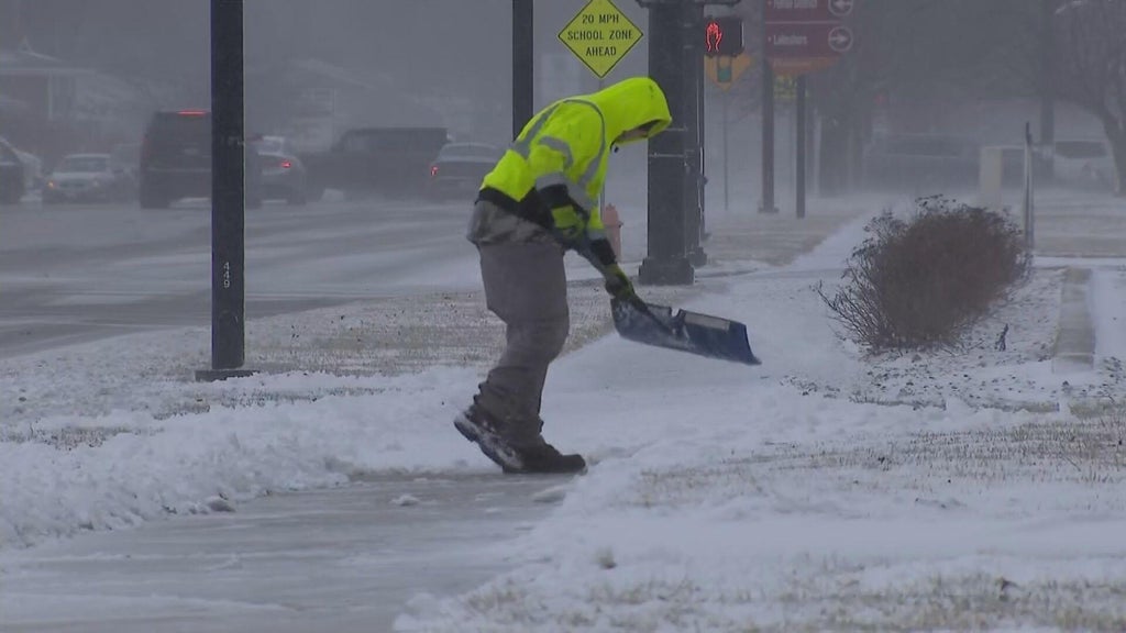 Lake effect could top 6 inches in Northwest Indiana; snow squall stalls ...